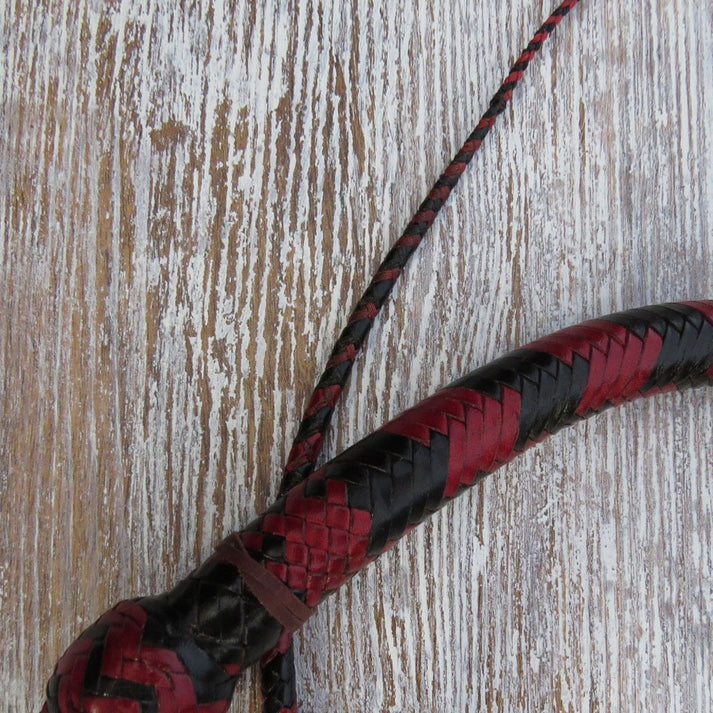 3ft 2-tone Red and Black 16plait Signal Whip – Murphy Whips
